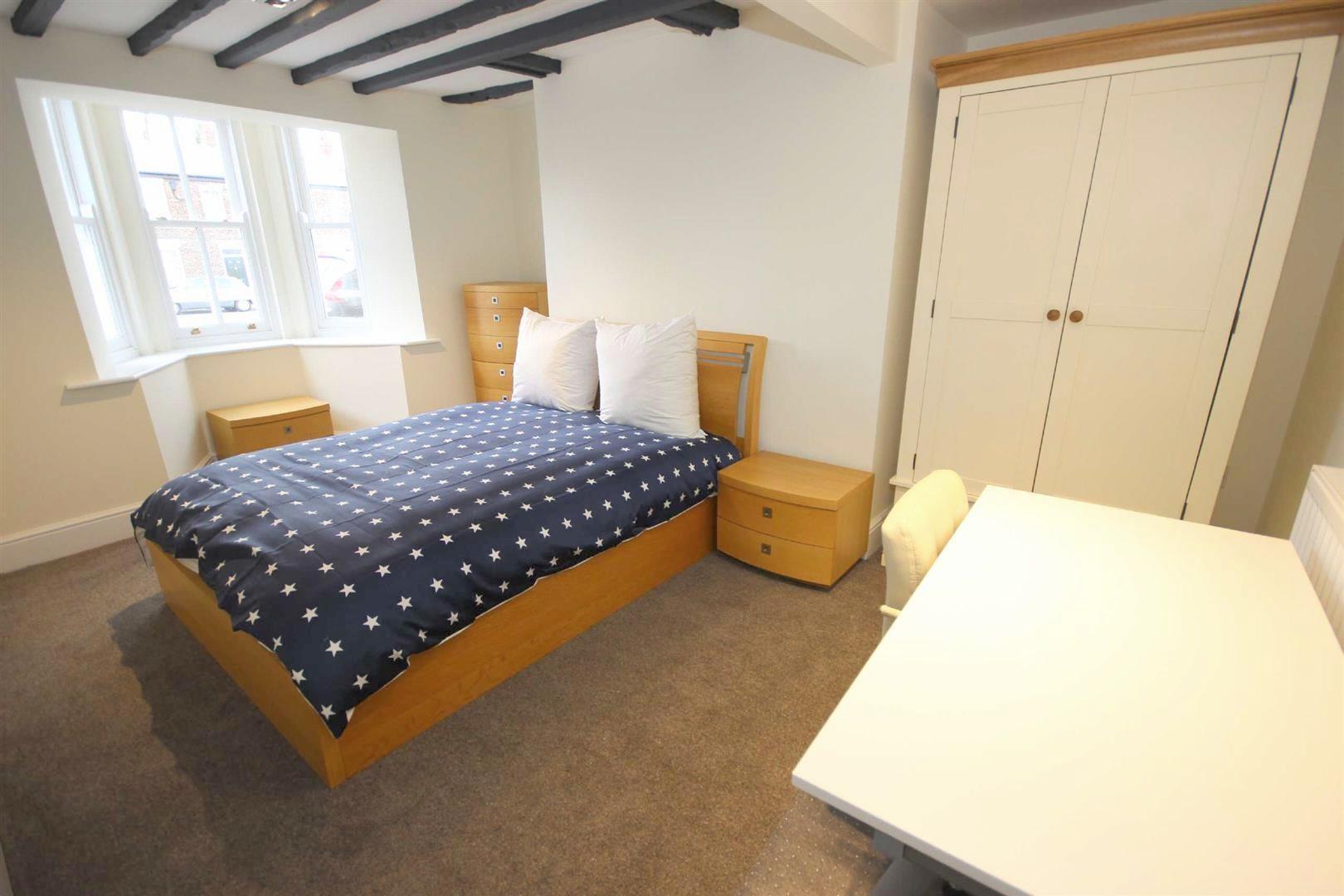 Gilesgate, Gilesgate, Durham – Robinsons